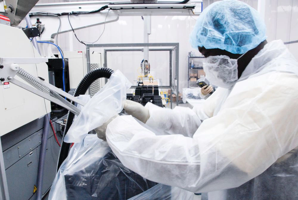 Triad Plastic Technologies | Services | Injection Molding Clean Room ...